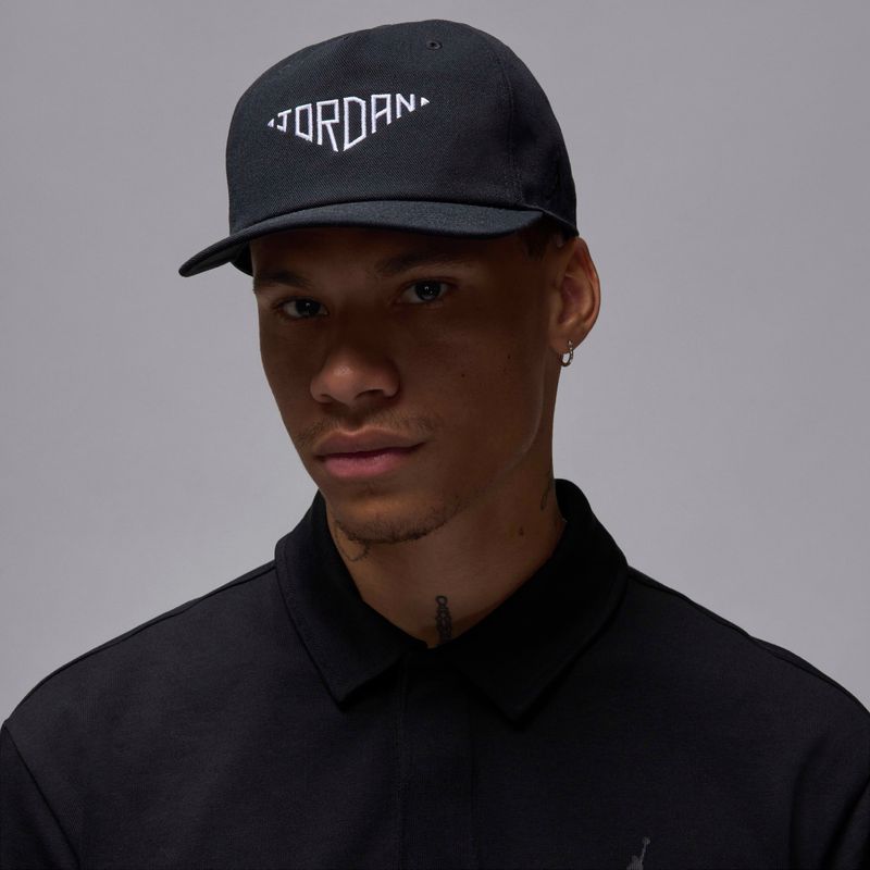 Descubre los Mejores Gorros Jordan | Nike CL