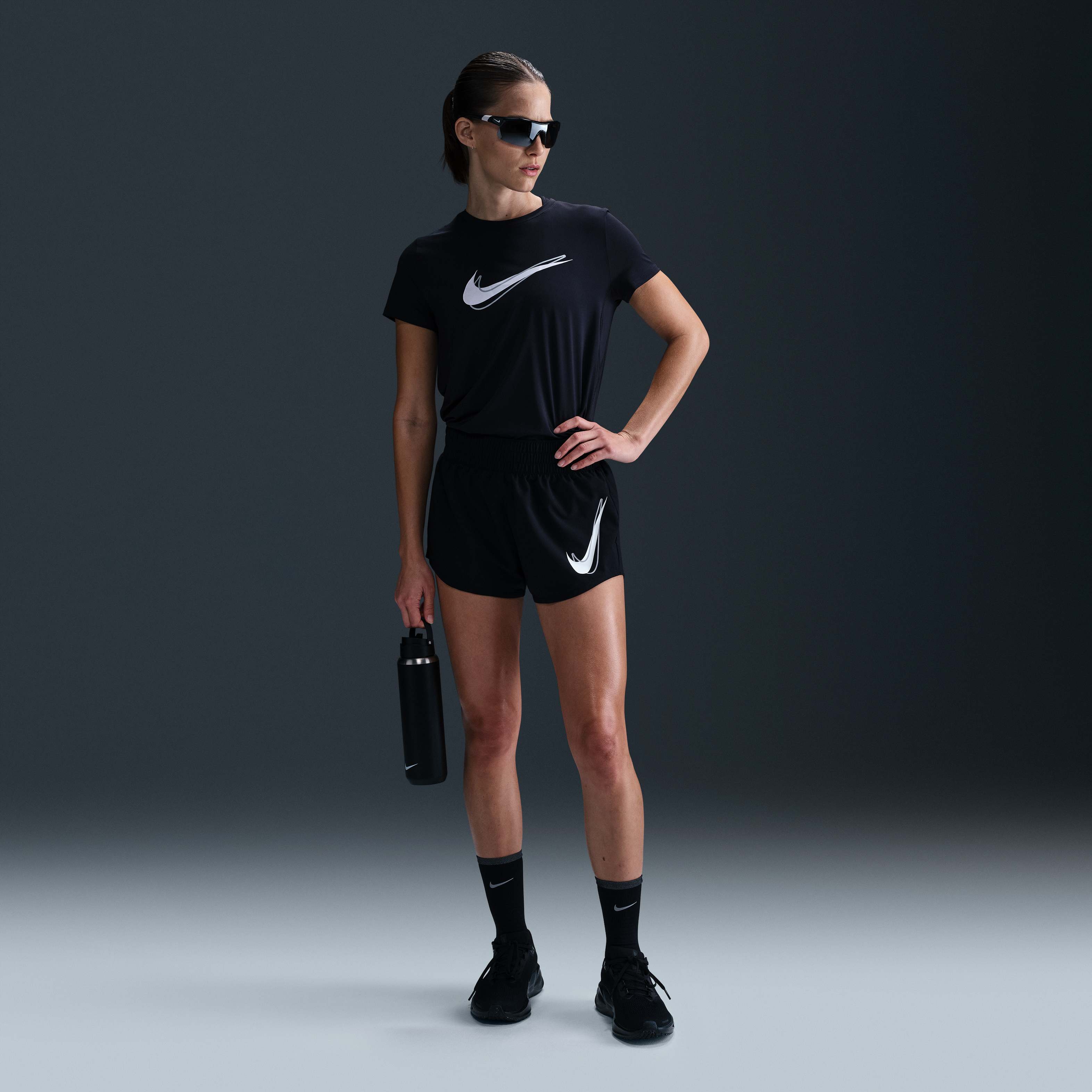 Nike - Nike One Swoosh Shorts de correr Dri-FIT de tiro medio de 8 cm ...