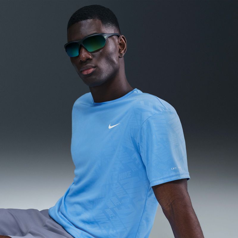 Nike Emboss Hydroguard - poleras - Nike - Nike Chile | Tienda Oficial